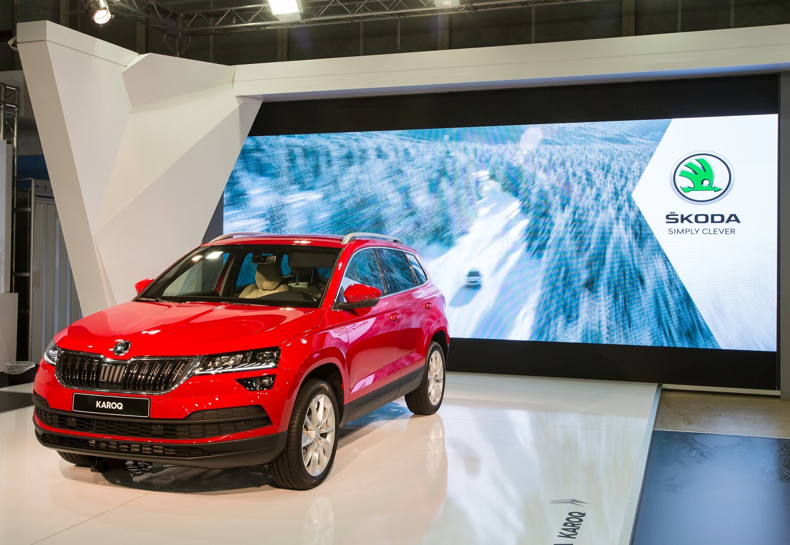 Το νέο SKODA KAROQ στην «ΑΥΤΟΚΙΝΗΣΗ 2017» - autoliveris