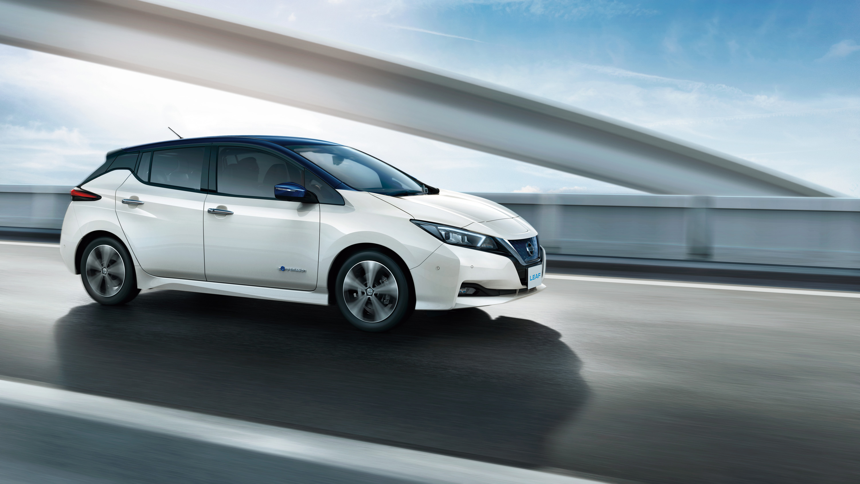 Το νέο Nissan LEAF κατέκτησε βραβείο - autoliveris