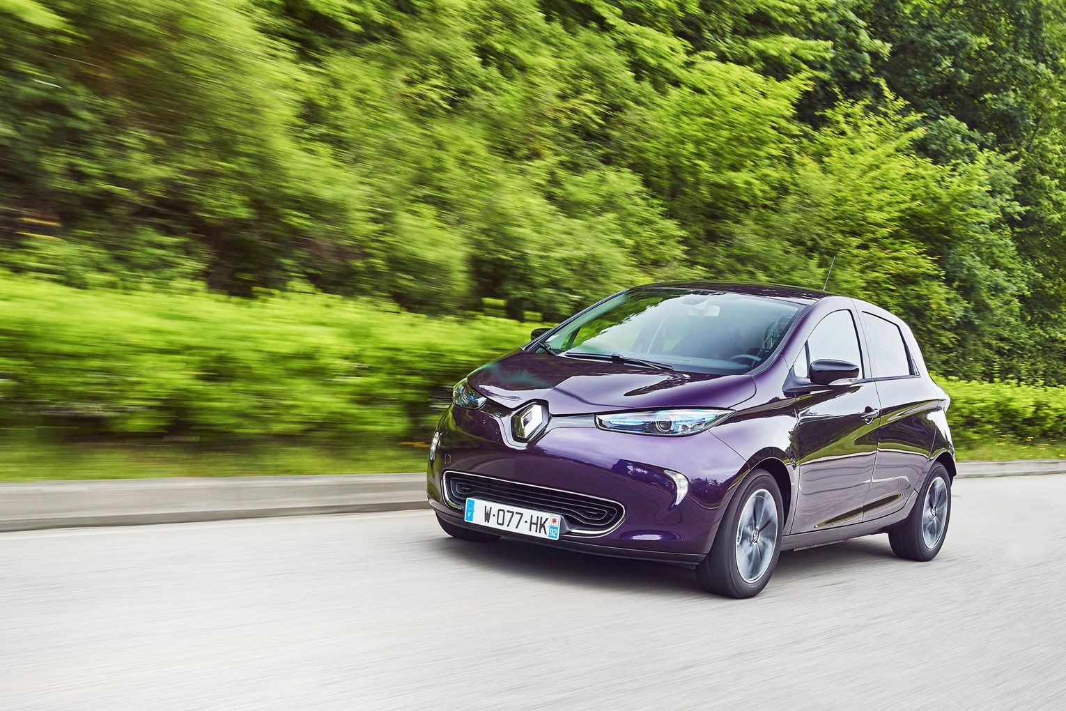 Πατάει γκάζι η Renault στα ηλεκτρικά (video) - autoliveris