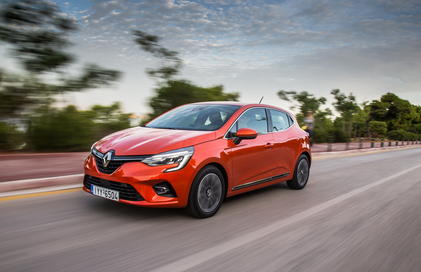 Η Renault στην κορυφή των ευρωπαϊκών πωλήσεων - autoliveris