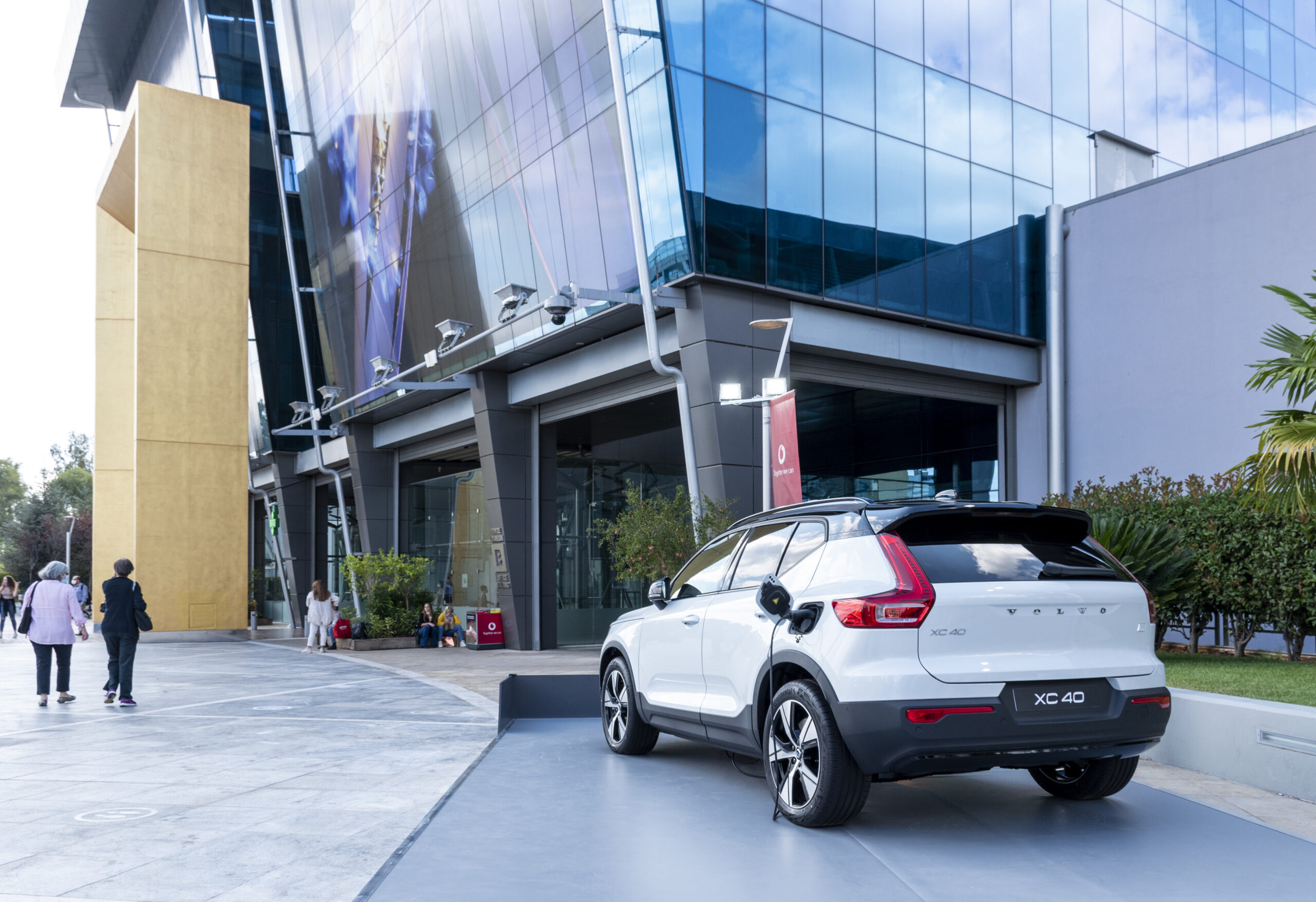 H Volvo στο Mobility 2021 - autoliveris