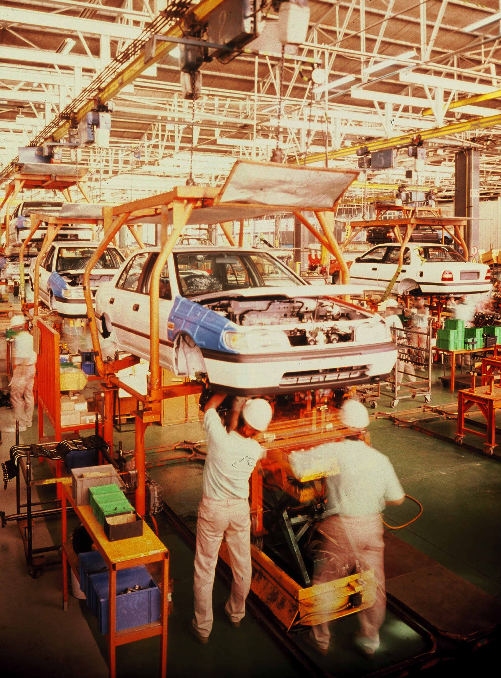 Εκατό χρόνια Νικ. Ι. Θεοχαράκης Α.Ε. - autoliveris